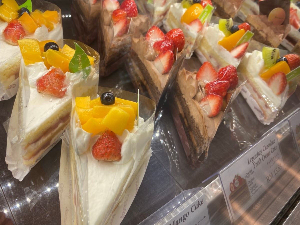 マレーシア・ペナン島にシャトレーゼが来た！日本そのままのお味を堪能できます Châteraisé Penang Guney Plaza ...